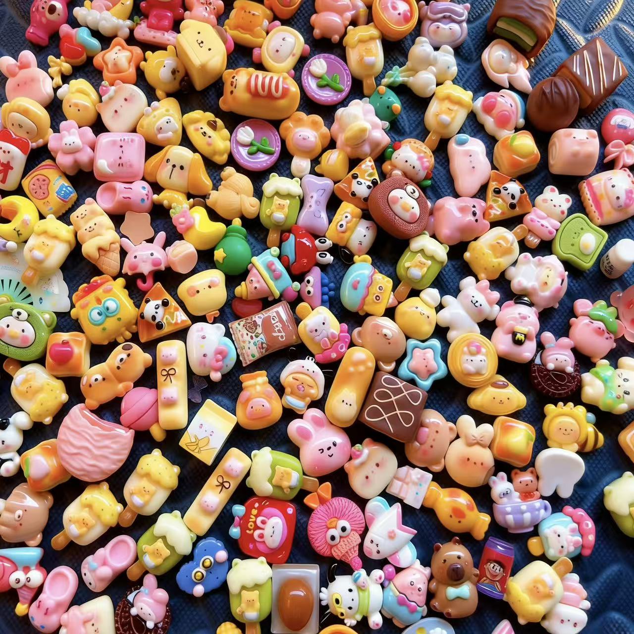 Small Charms Blind Box for 100 pieces – Accesscharming